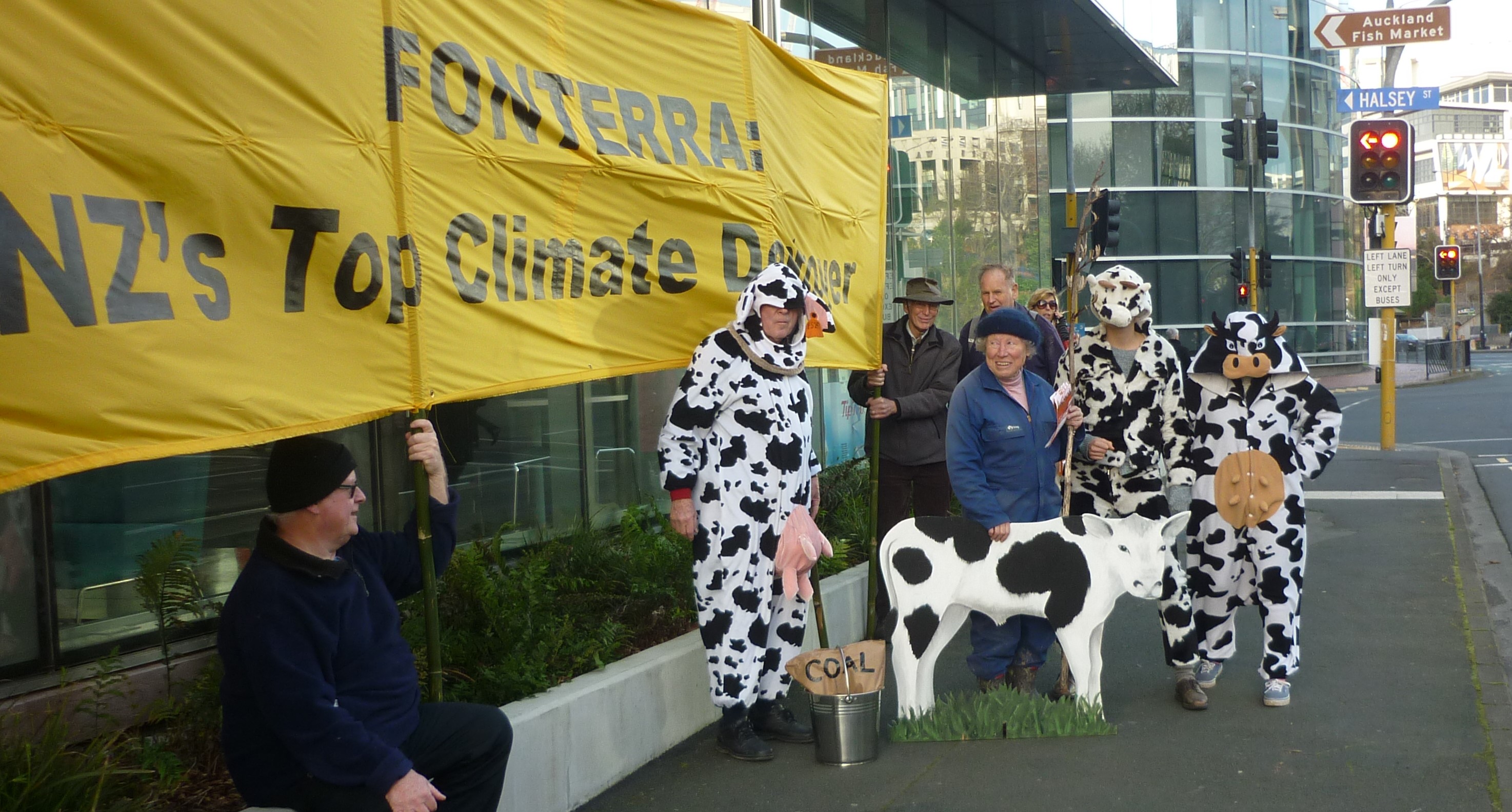 Cows protest Fonterra’s lack of climate action | Auckland Climate Action